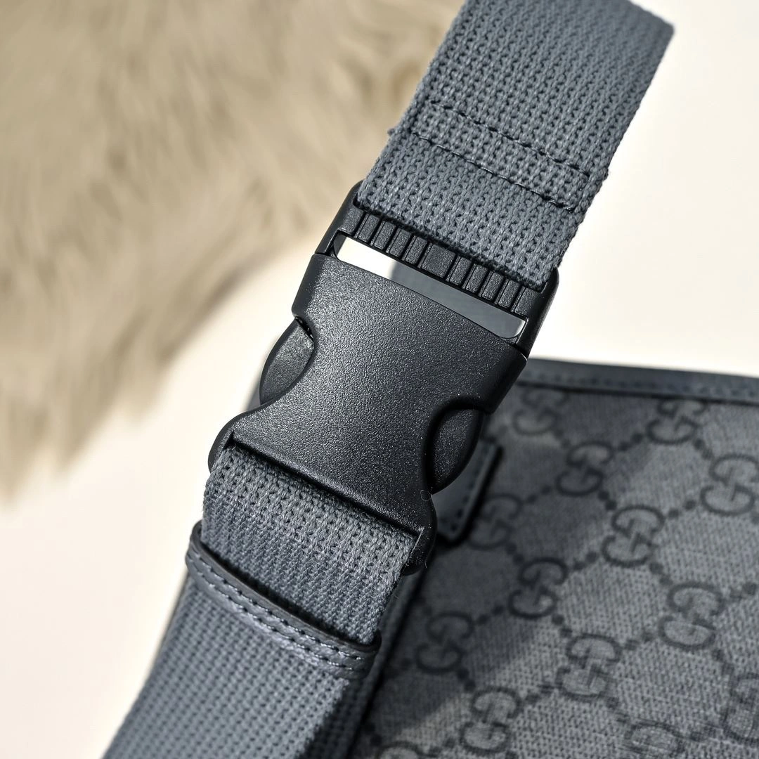 Inexpensive Mens Gucci Waist Chest Packs
