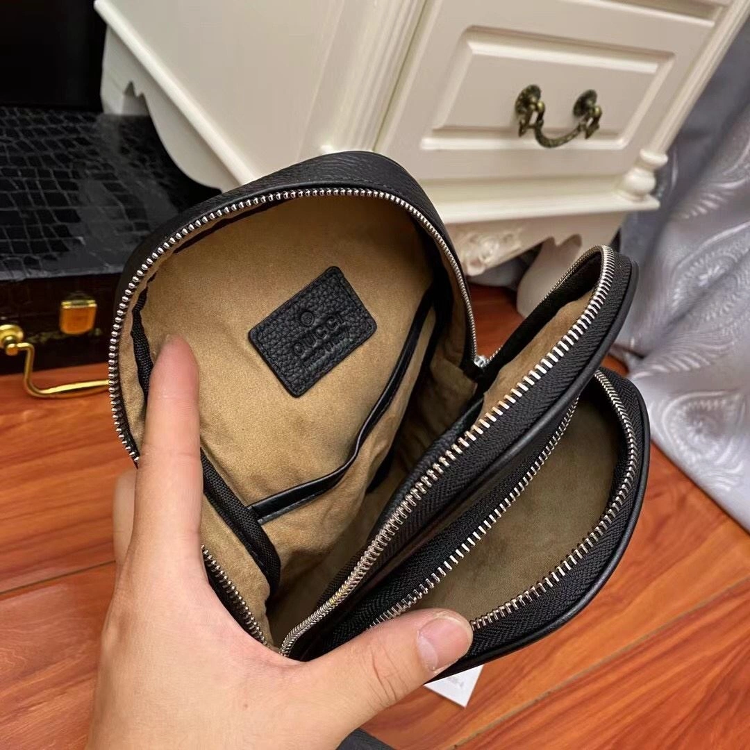 Exact replica Mens Gucci Waist Chest Packs