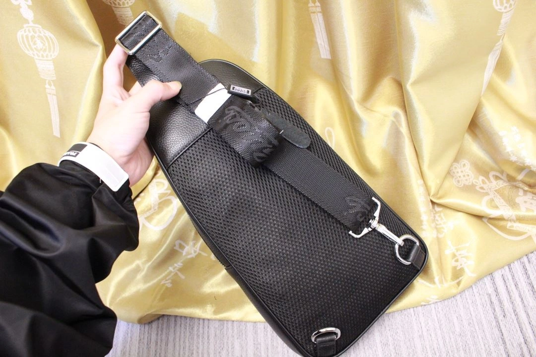 Bargain Mens Gucci Waist Chest Packs
