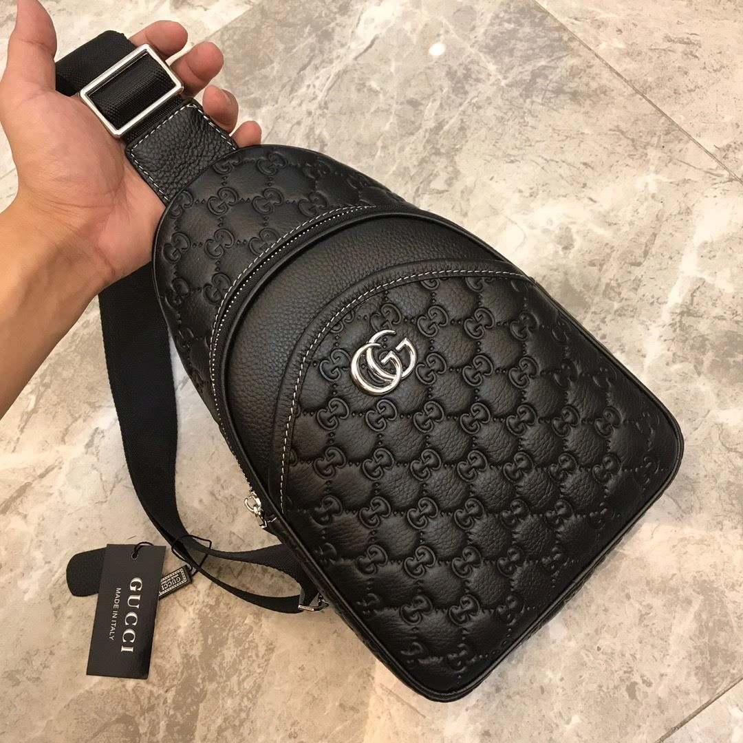 1:1 copy Mens Gucci Waist Chest Packs