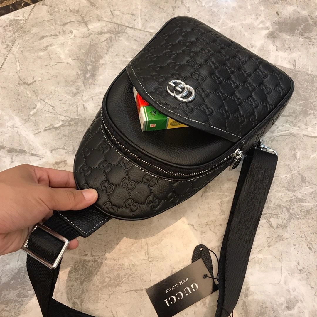 1:1 copy Mens Gucci Waist Chest Packs