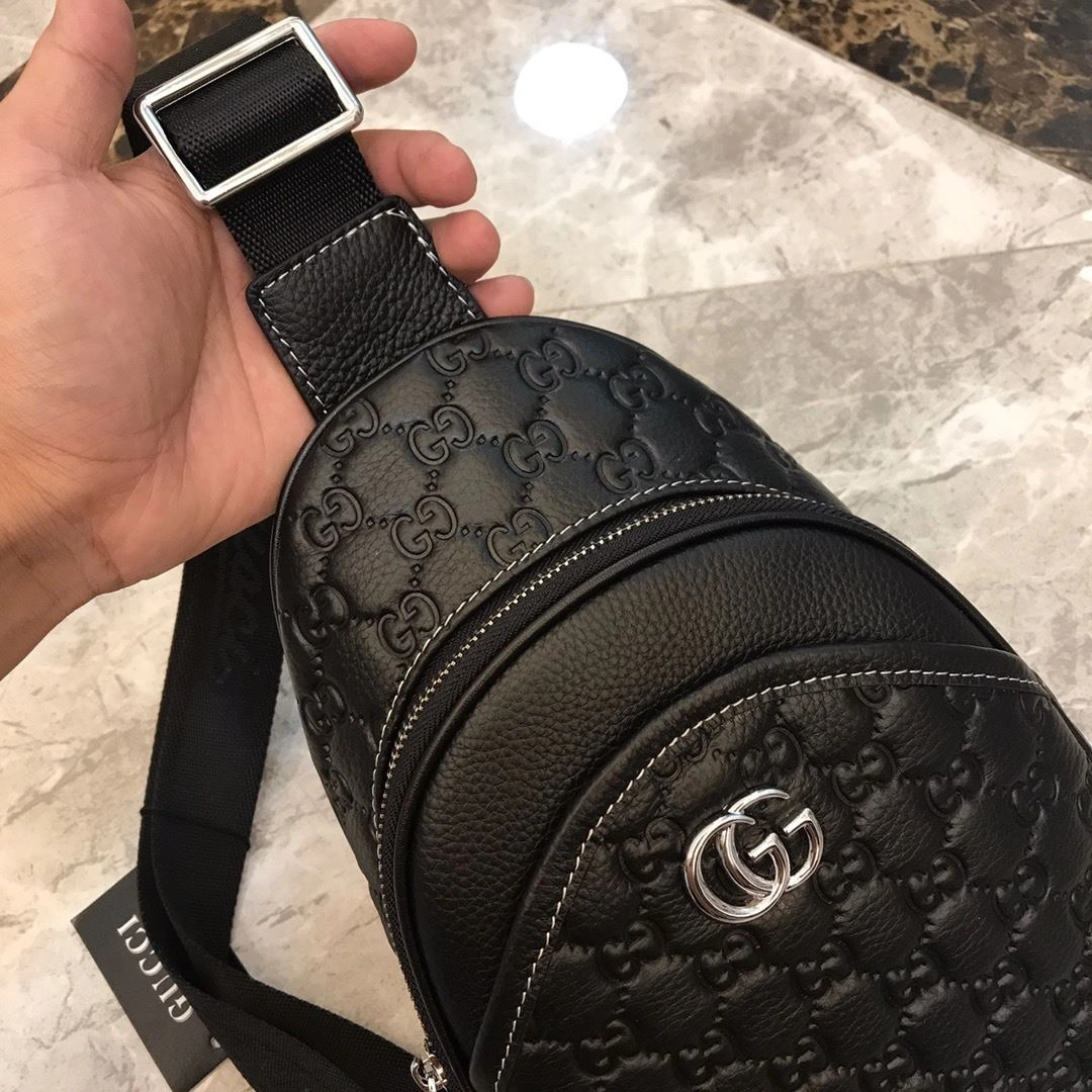 1:1 copy Mens Gucci Waist Chest Packs