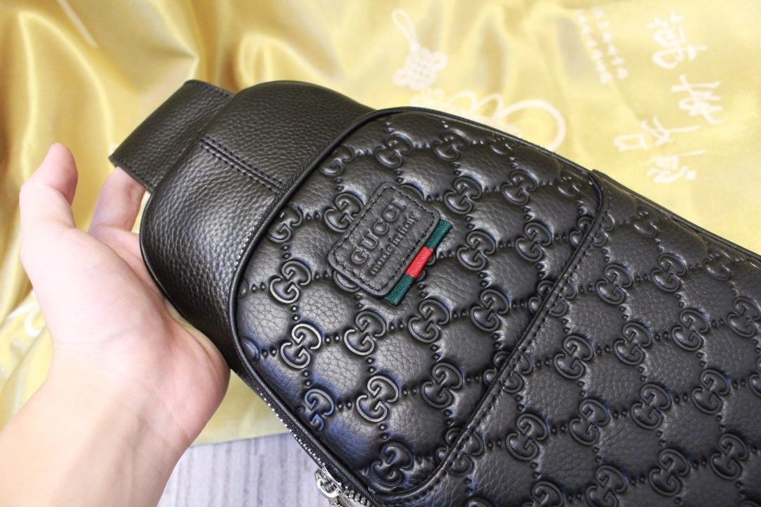 Mirror quality Mens Gucci Waist Chest Packs