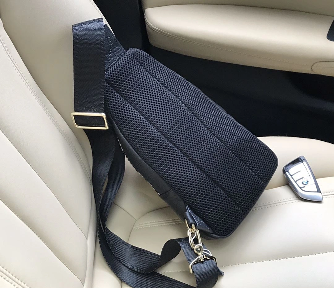 Low-cost Mens Gucci Waist Chest Packs