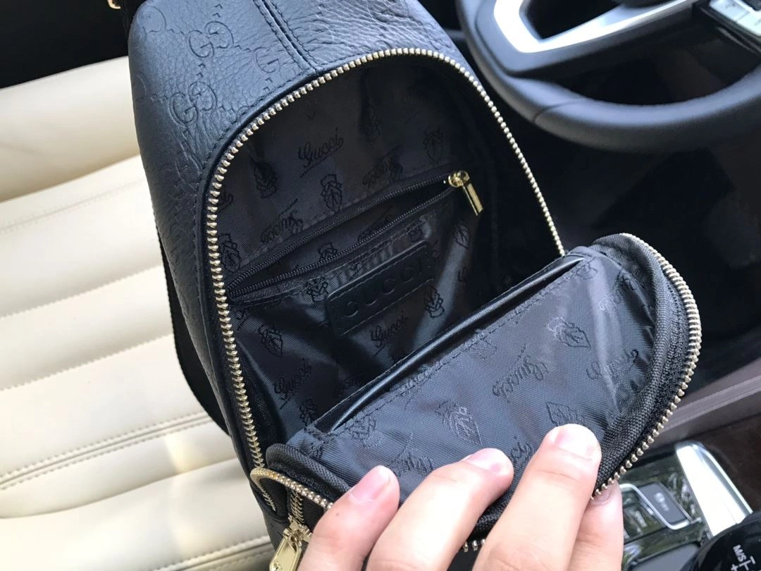 Low-cost Mens Gucci Waist Chest Packs