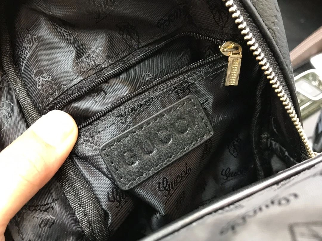 Low-cost Mens Gucci Waist Chest Packs