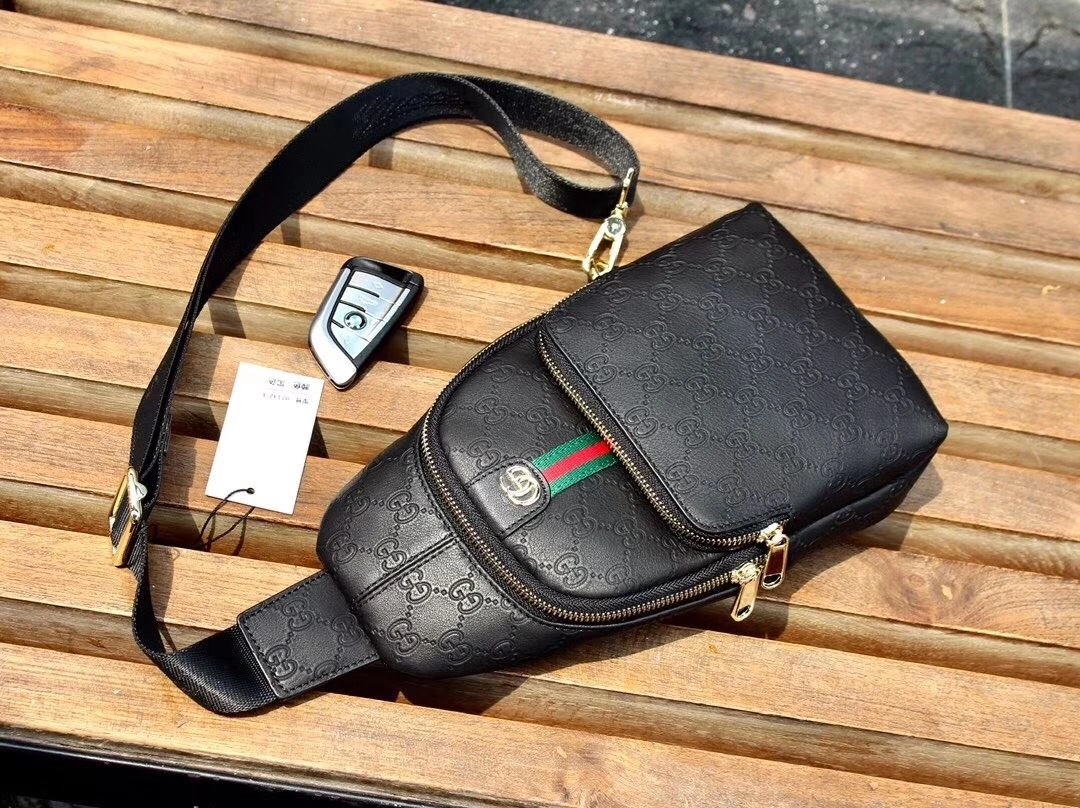 Low-cost Mens Gucci Waist Chest Packs