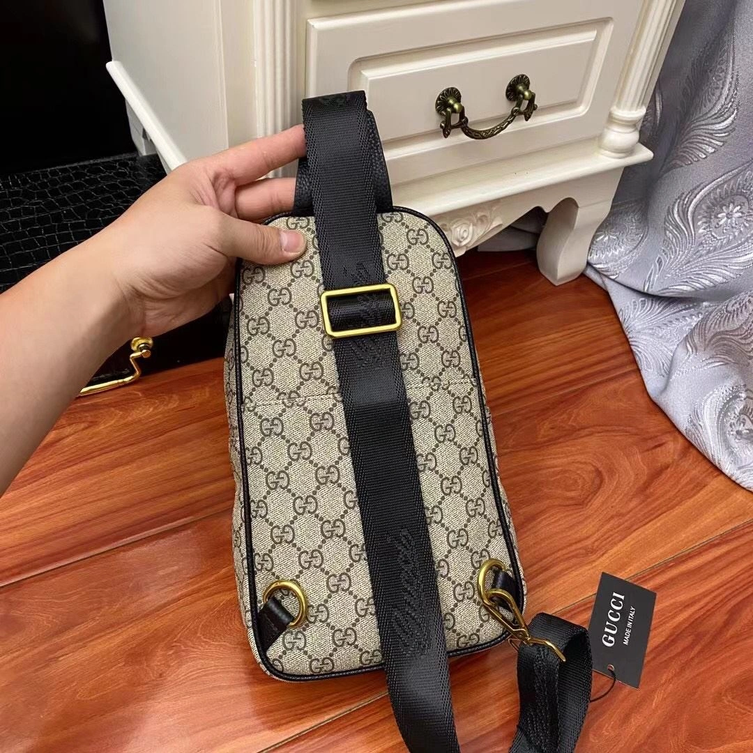 1:1 copy Mens Gucci Waist Chest Packs