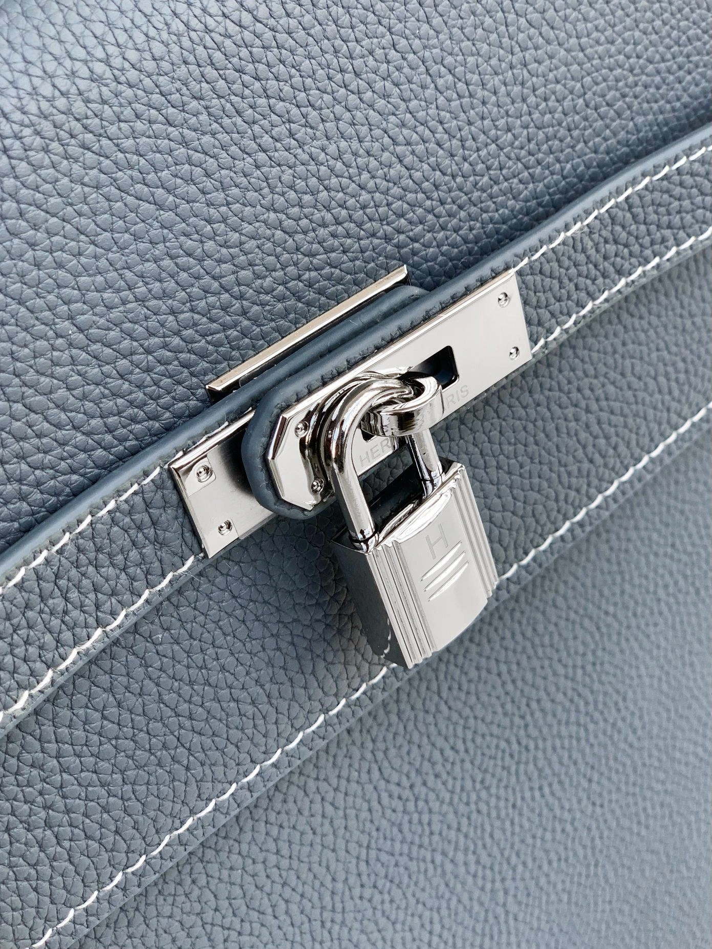 Accurate model Mens Hermes Briefcases