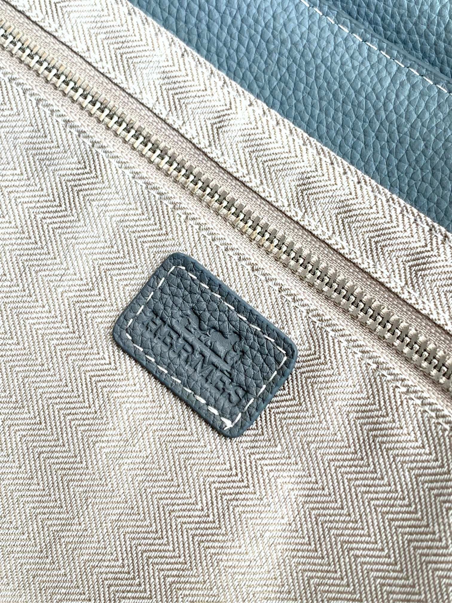 Accurate model Mens Hermes Briefcases
