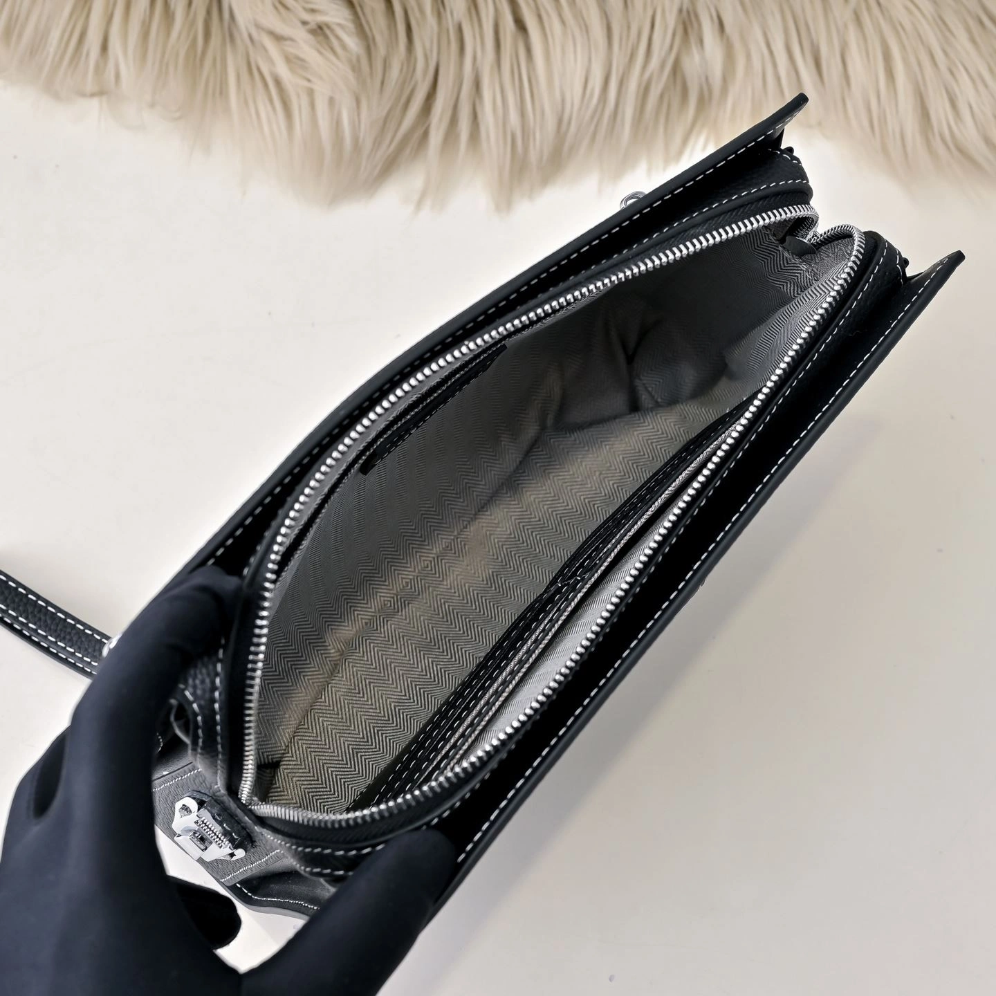 Indistinguishable Mens Hermes Clutch Bags