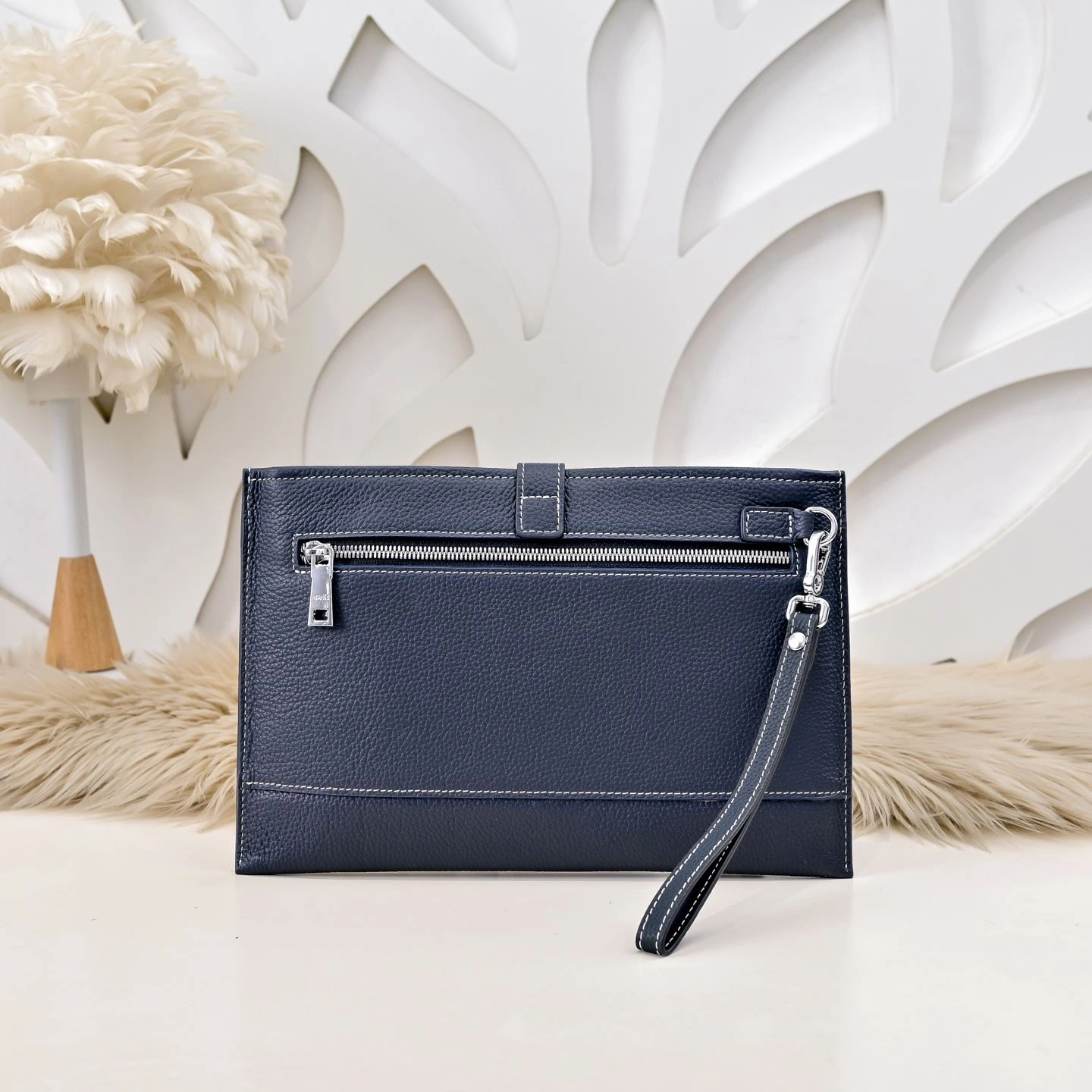 Accurate model Mens Hermes Clutch Bags