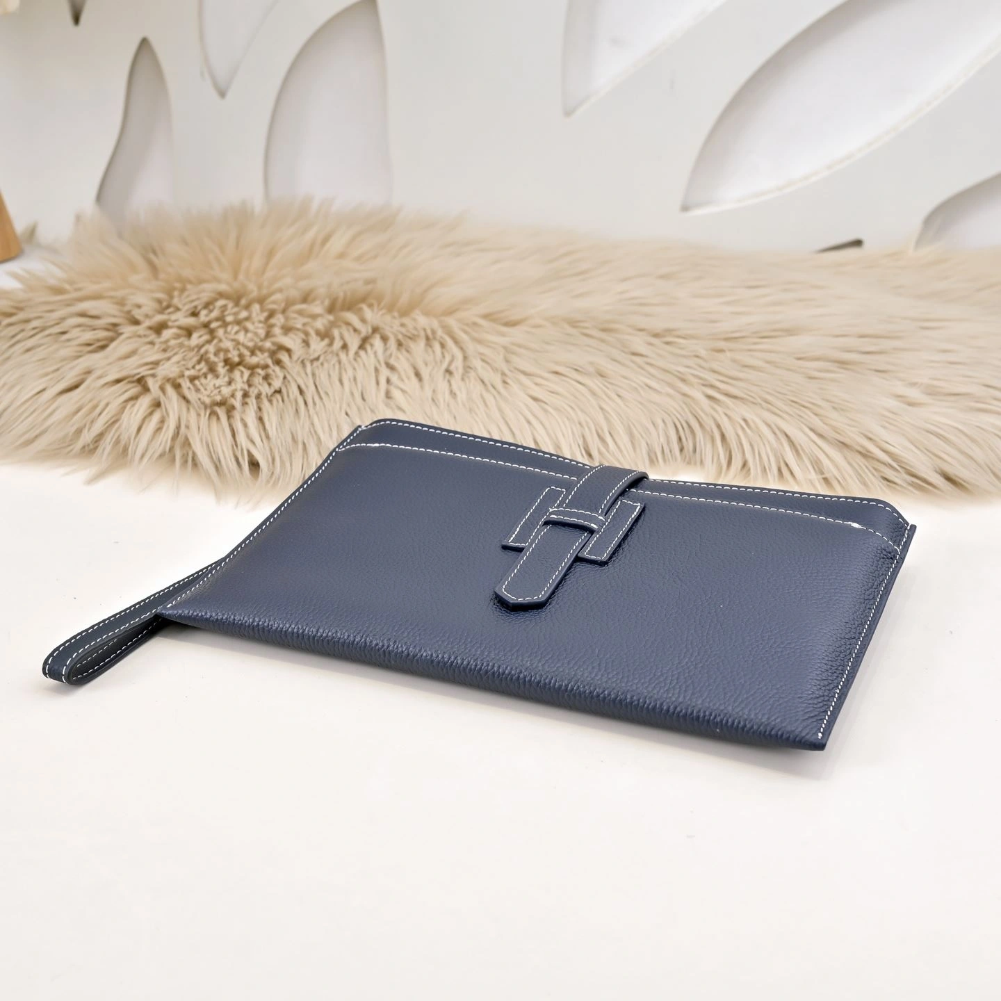 Accurate model Mens Hermes Clutch Bags