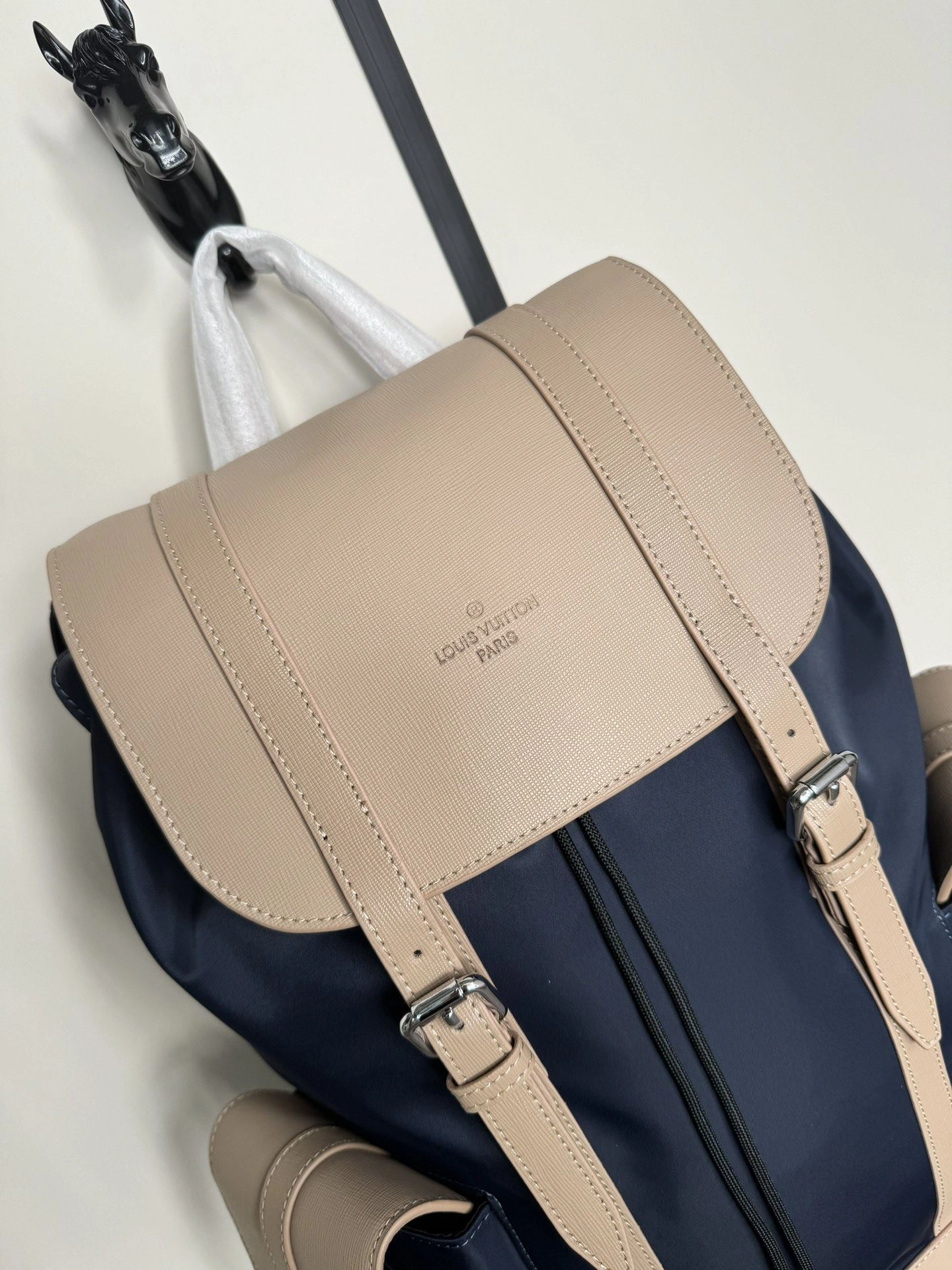 Mirror quality Mens Louis Vuitton Backpacks