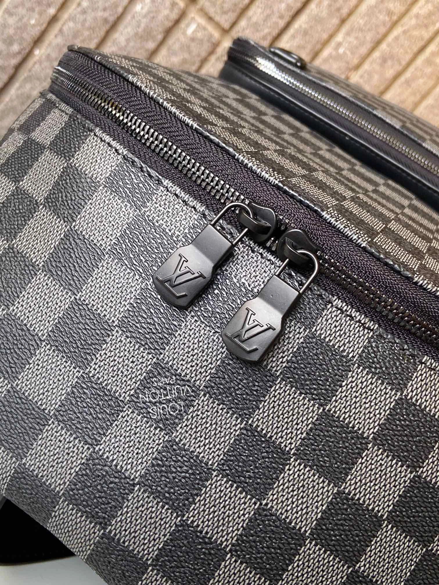 OEM Mens Louis Vuitton Backpacks
