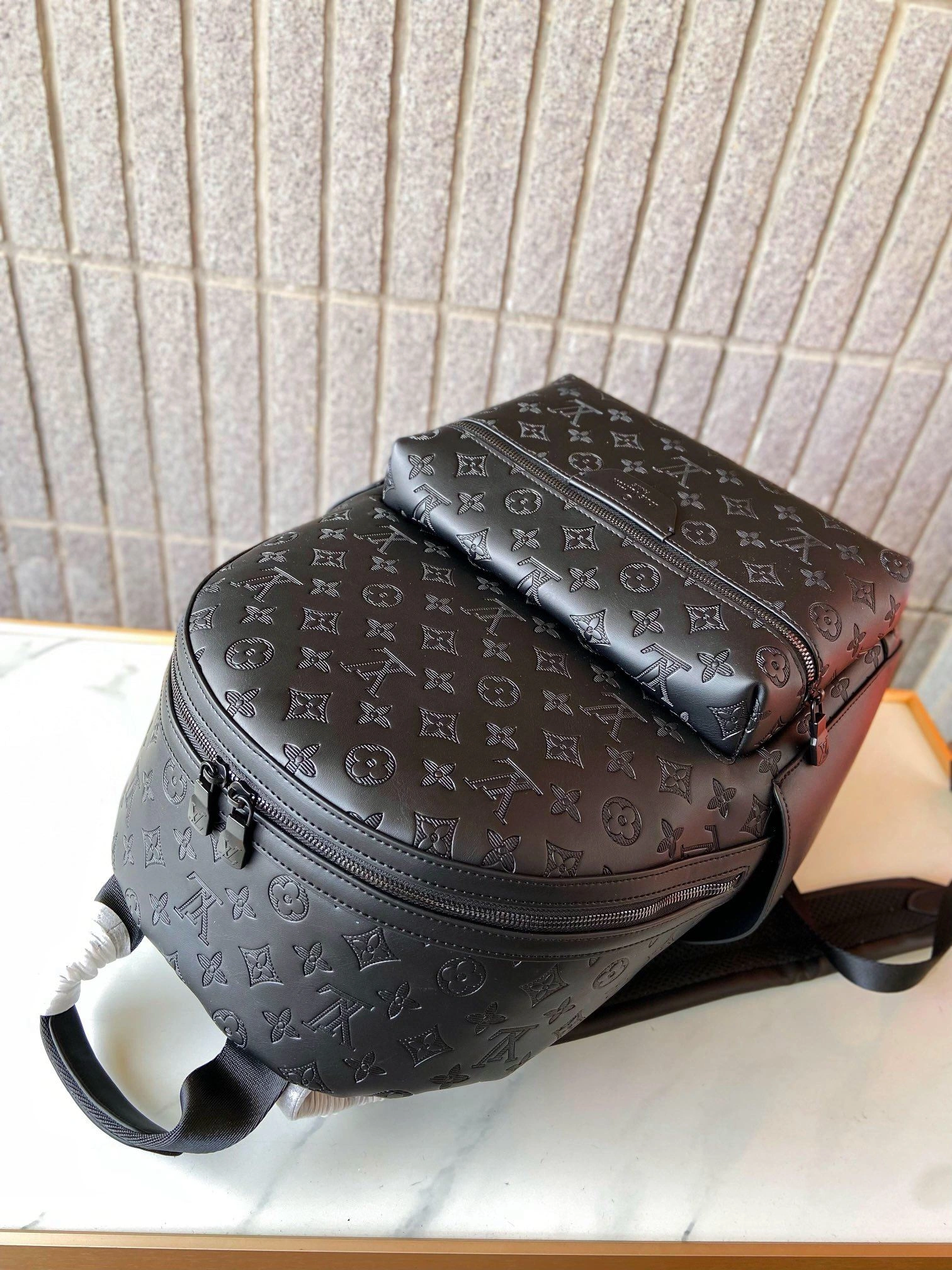 Authentic Mens Louis Vuitton Backpacks