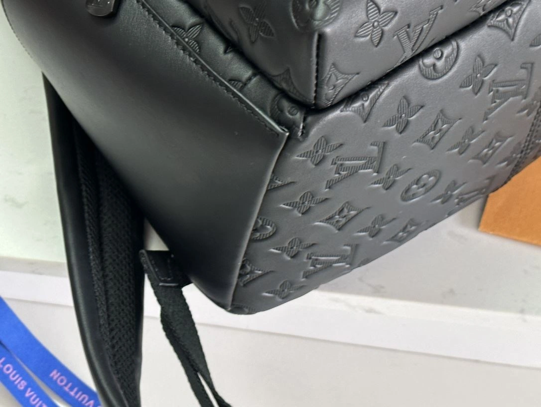 Discounted Mens Louis Vuitton Backpacks
