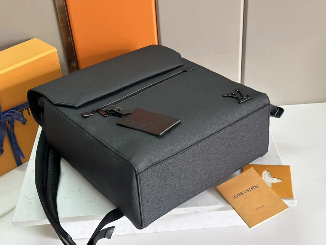 Affordable Mens Louis Vuitton Backpacks