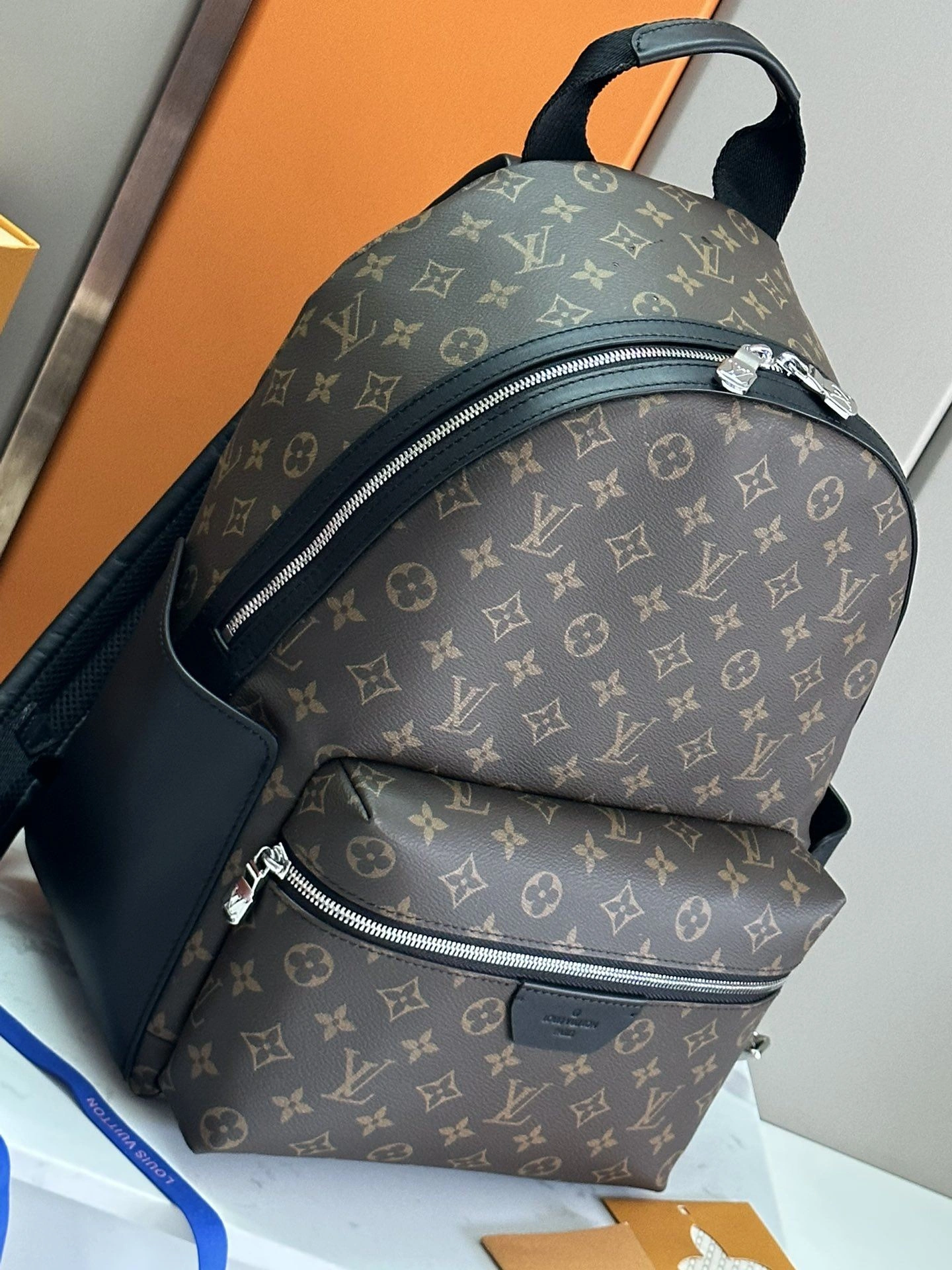 Mirror quality Mens Louis Vuitton Backpacks