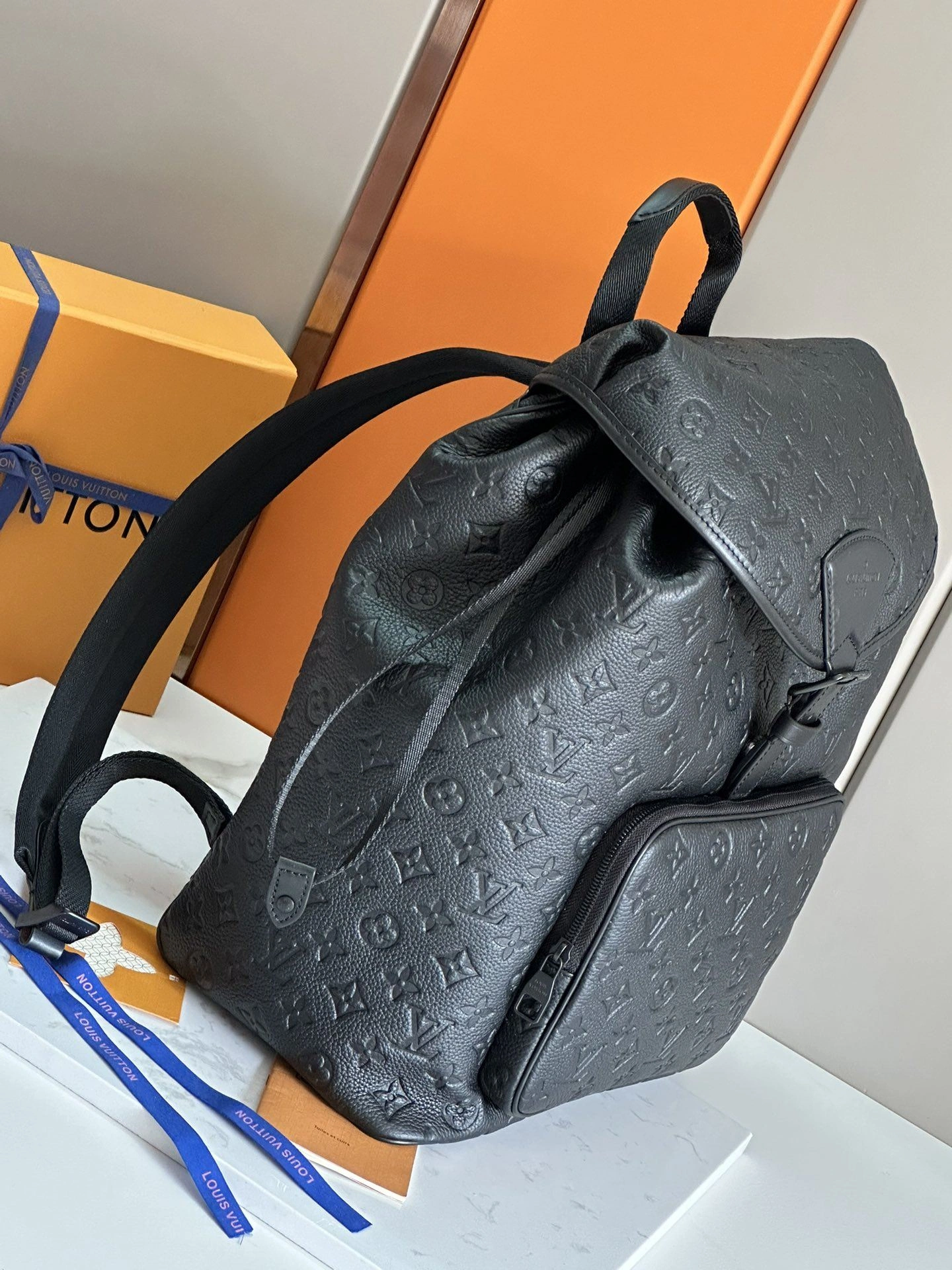 Perfect replica Mens Louis Vuitton Backpacks