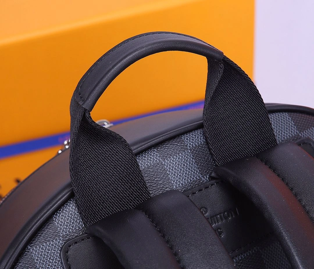 Mirror quality Mens Louis Vuitton Backpacks