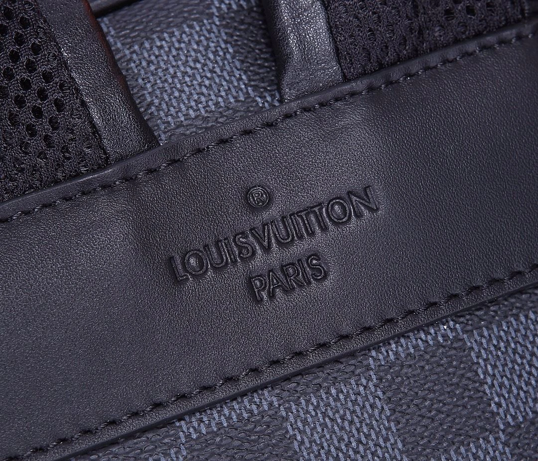 Mirror quality Mens Louis Vuitton Backpacks