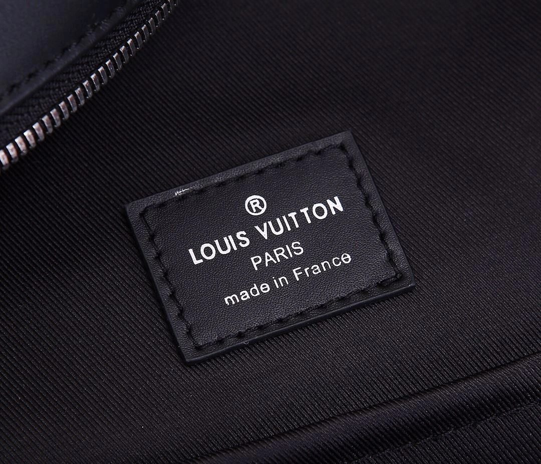Mirror quality Mens Louis Vuitton Backpacks