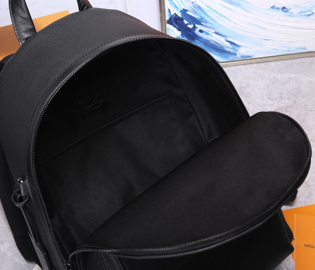 1:1 copy Mens Louis Vuitton Backpacks