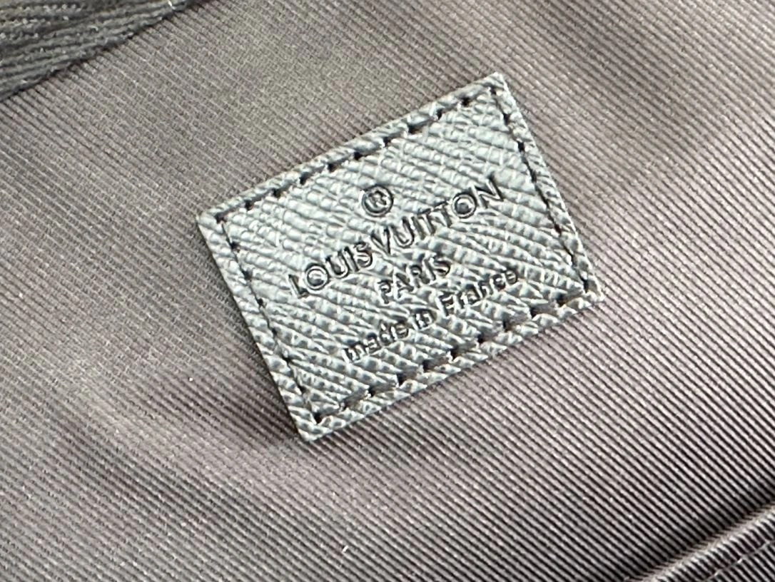 Value-priced Mens Louis Vuitton Backpacks