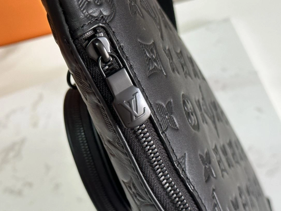 Indistinguishable Mens Louis Vuitton Backpacks