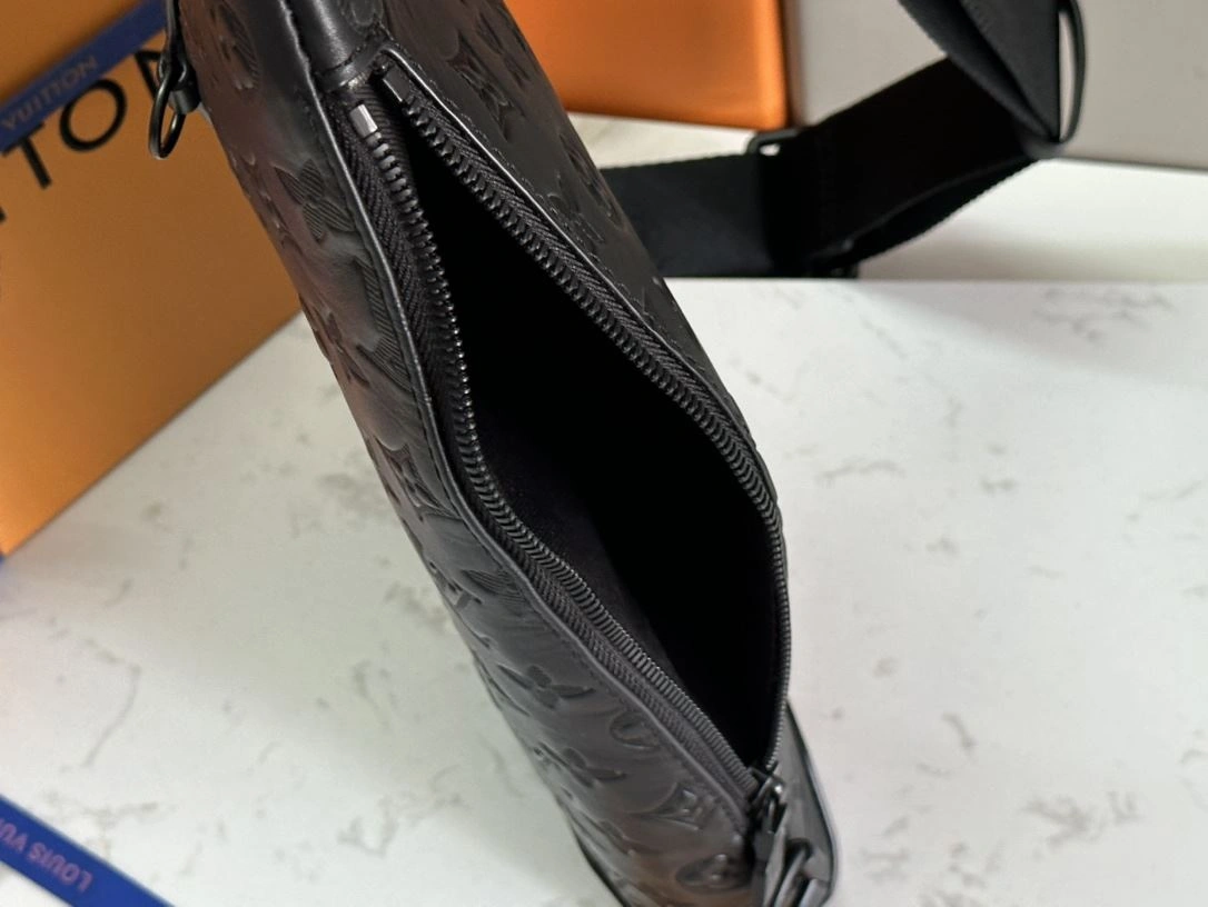 Indistinguishable Mens Louis Vuitton Backpacks