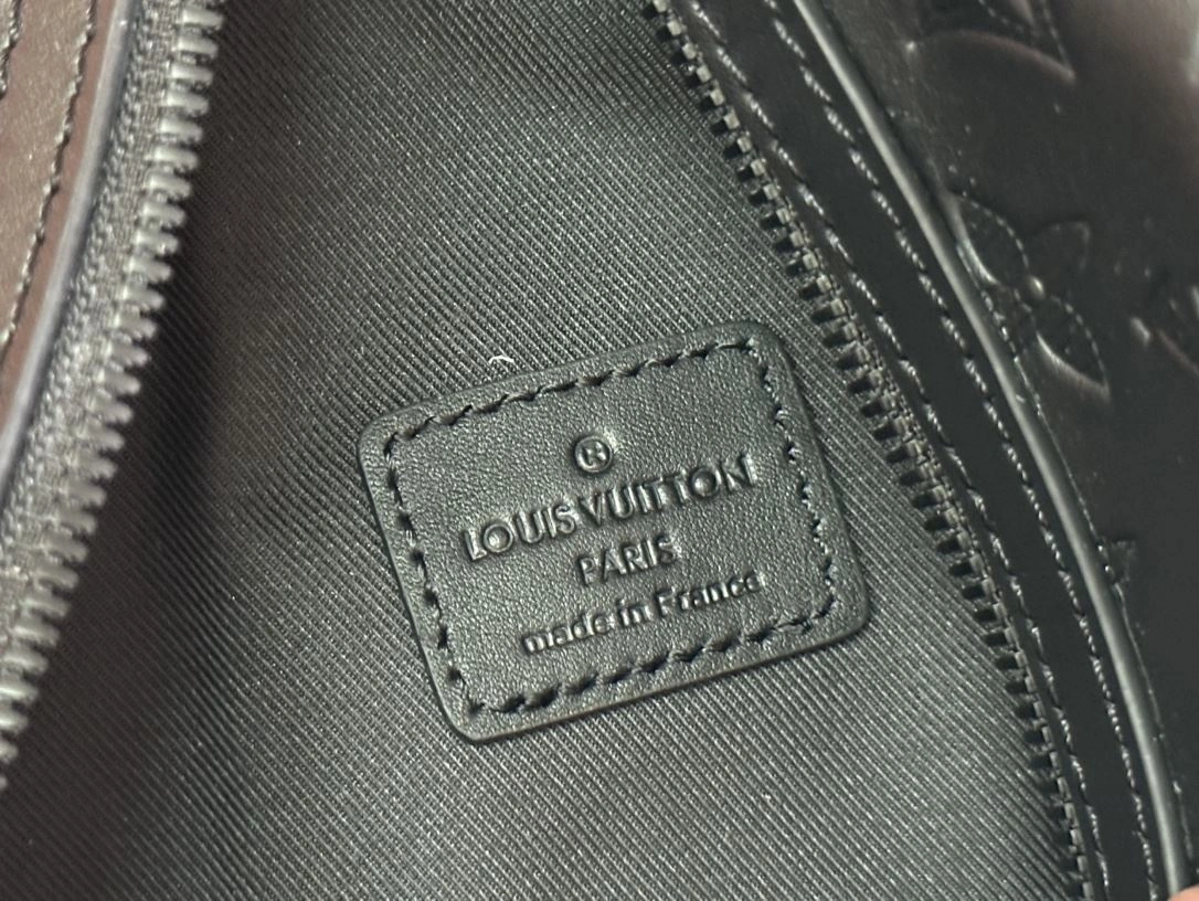 Indistinguishable Mens Louis Vuitton Backpacks