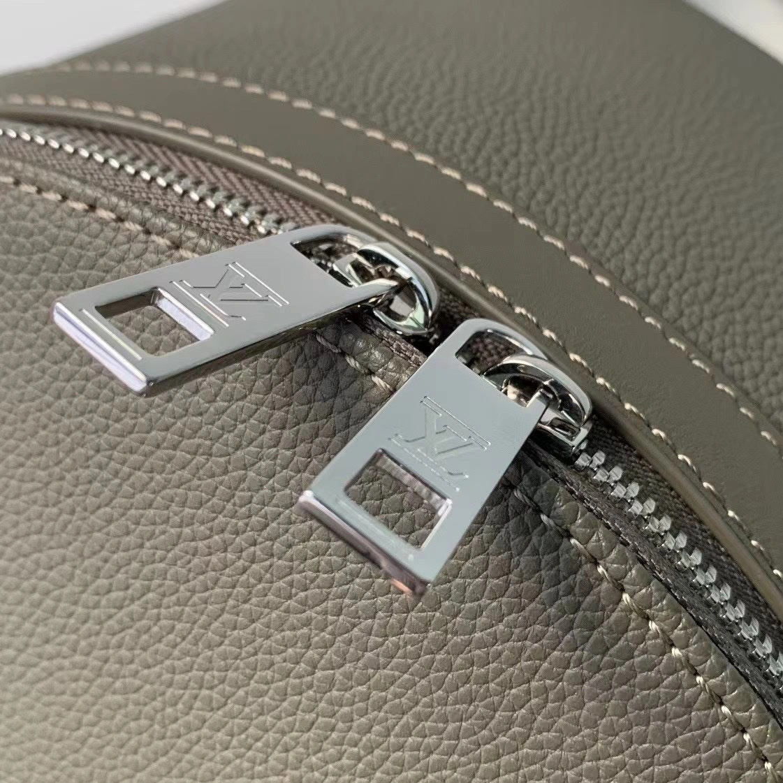Indistinguishable Mens Louis Vuitton Backpacks