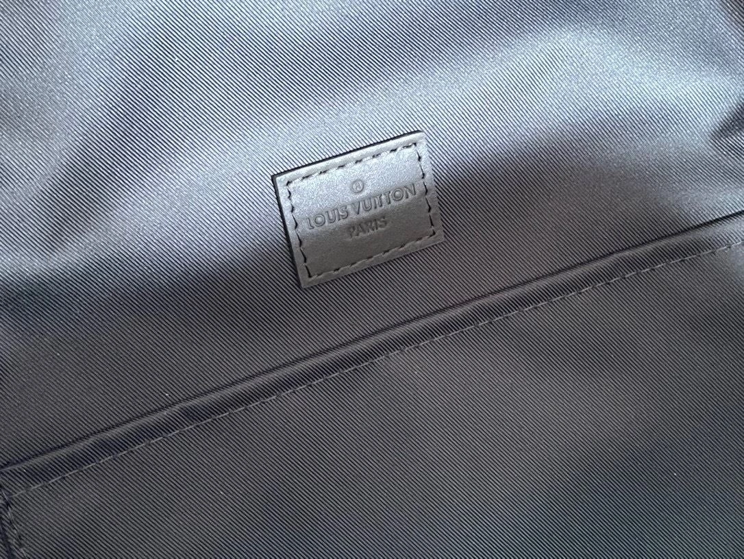 Indistinguishable Mens Louis Vuitton Backpacks