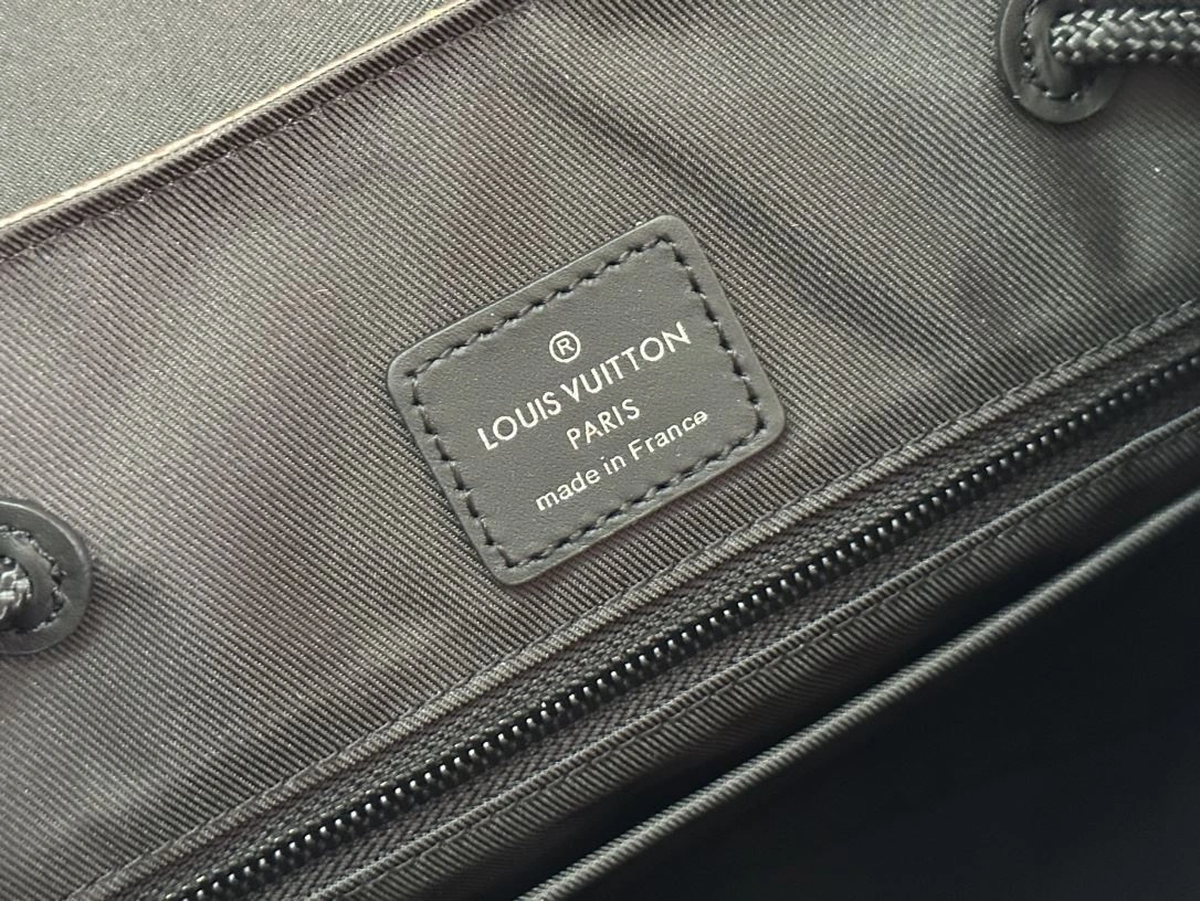 Affordable Mens Louis Vuitton Backpacks