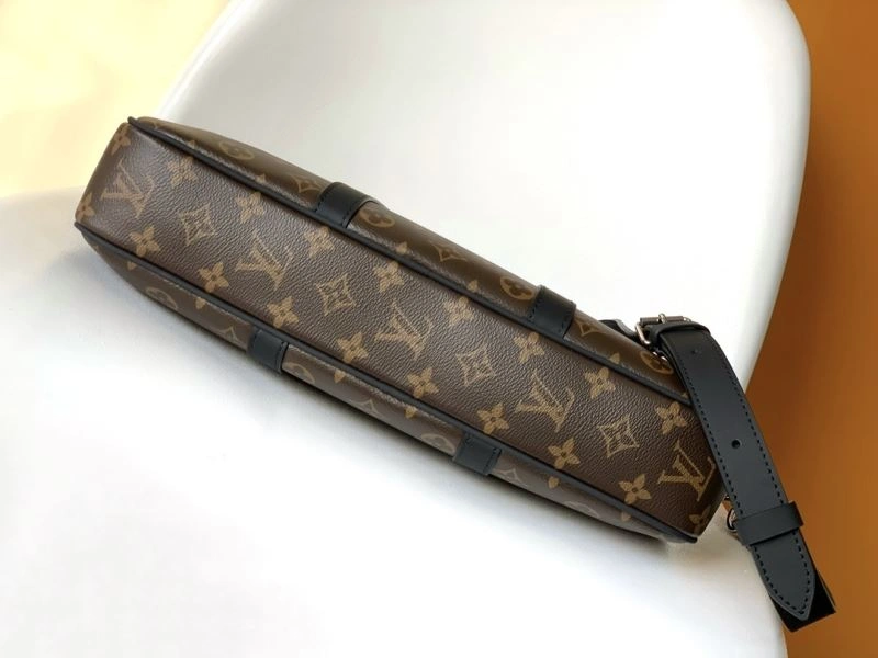 Budget-friendly Mens Louis Vuitton Briefcases
