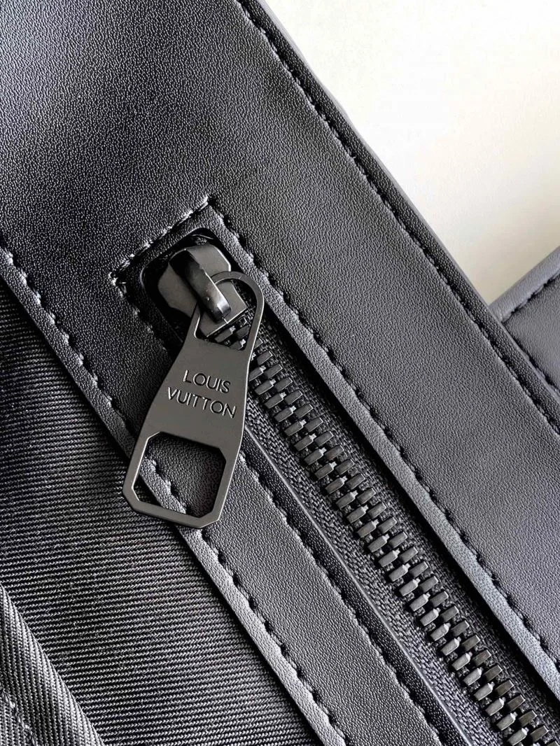 Exact replica Mens Louis Vuitton Briefcases