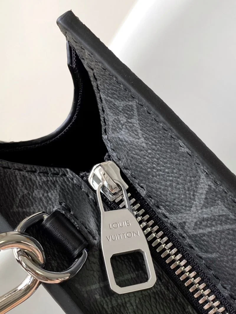 Exact replica Mens Louis Vuitton Briefcases