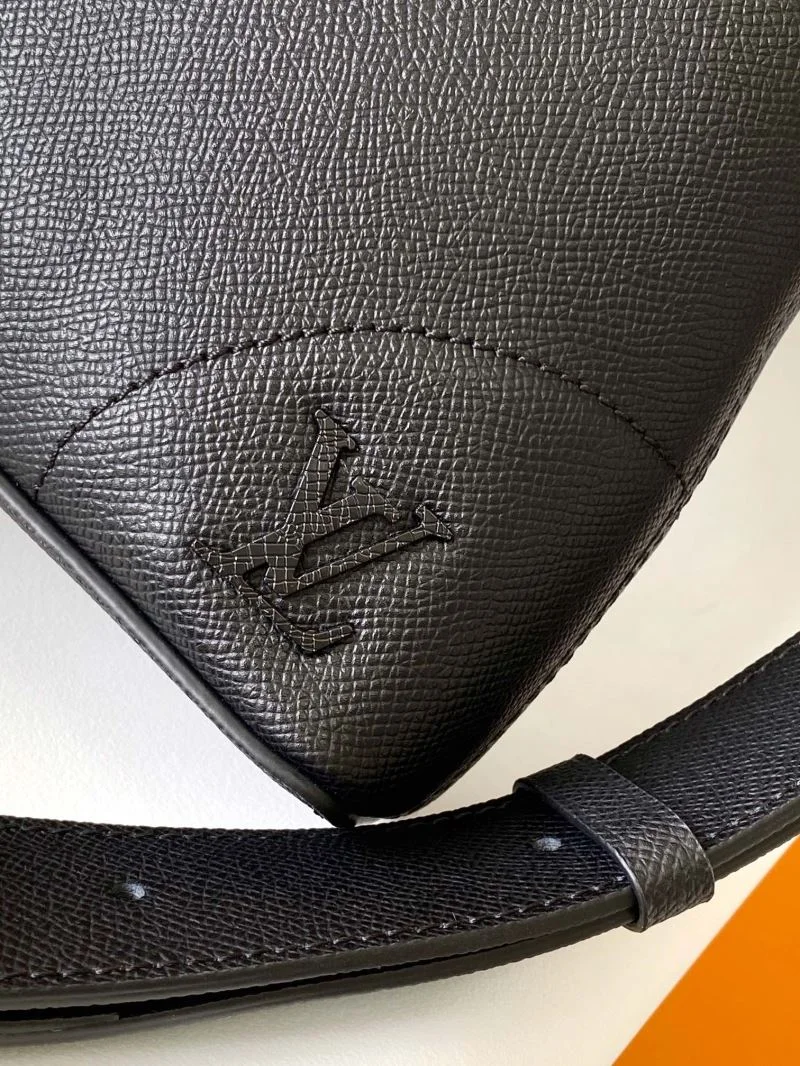 Top mirror Mens Louis Vuitton Briefcases