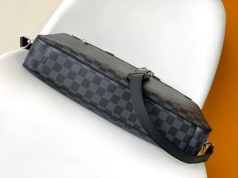 Exact replica Mens Louis Vuitton Briefcases