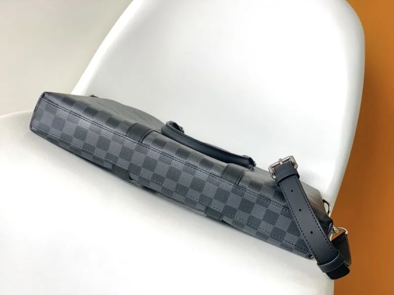 Mirror quality Mens Louis Vuitton Briefcases