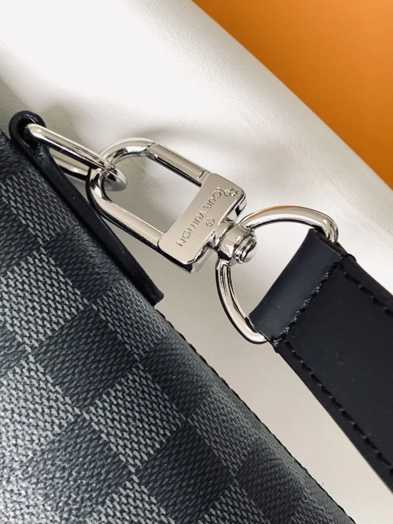 Mirror quality Mens Louis Vuitton Briefcases
