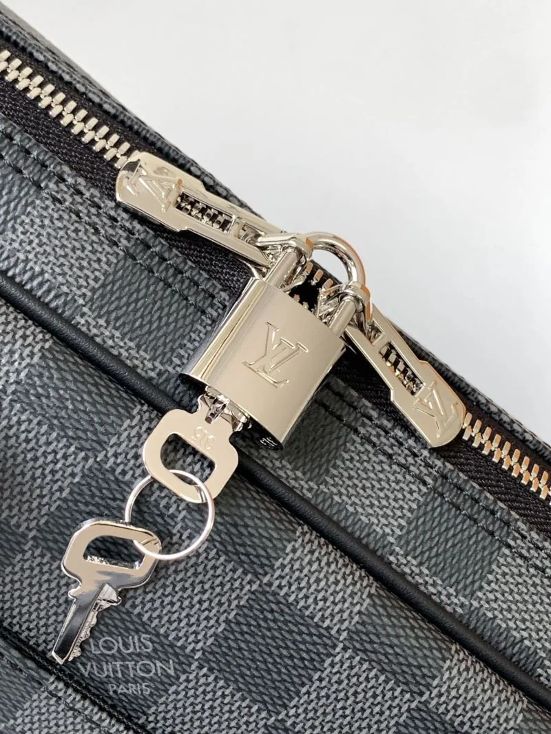 High fidelity Mens Louis Vuitton Briefcases