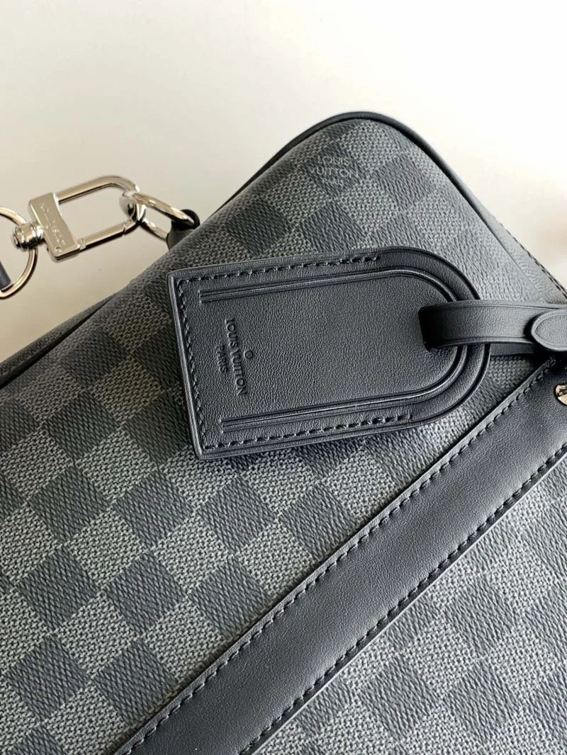 High fidelity Mens Louis Vuitton Briefcases