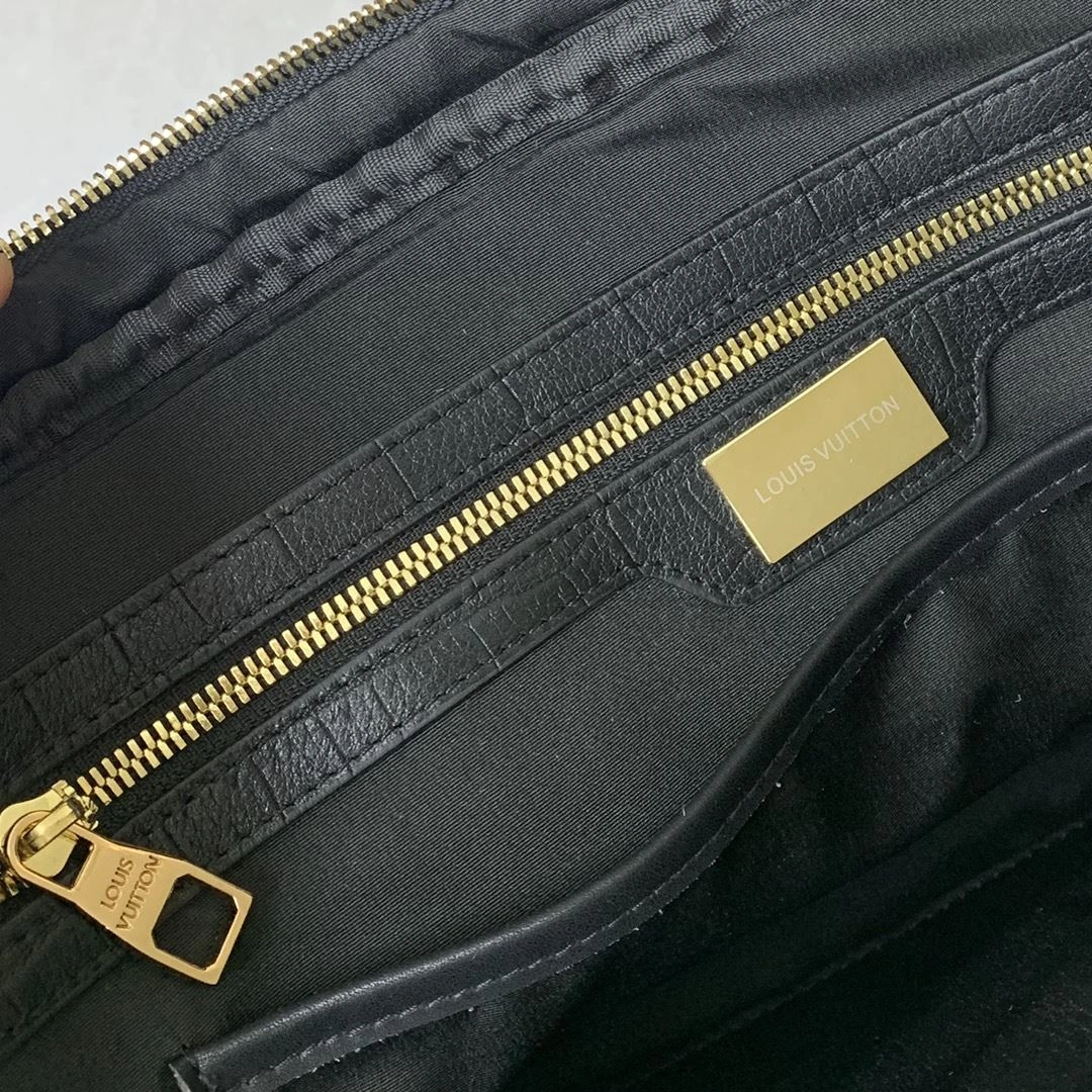 Indistinguishable Mens Louis Vuitton Briefcases