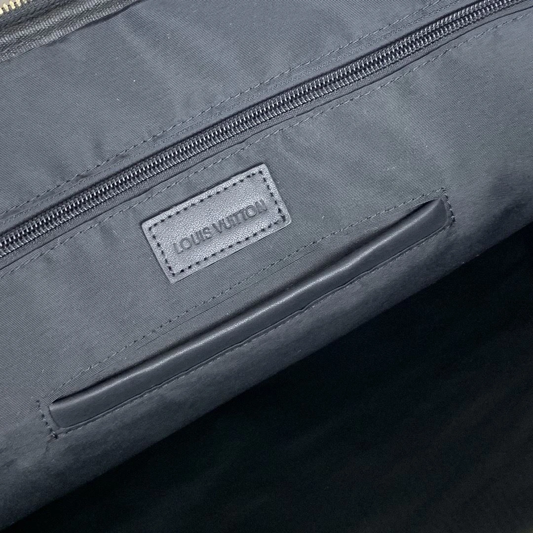 Indistinguishable Mens Louis Vuitton Briefcases