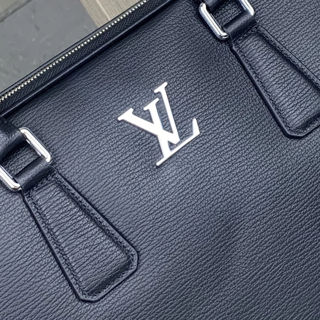 Precise copy Mens Louis Vuitton Briefcases