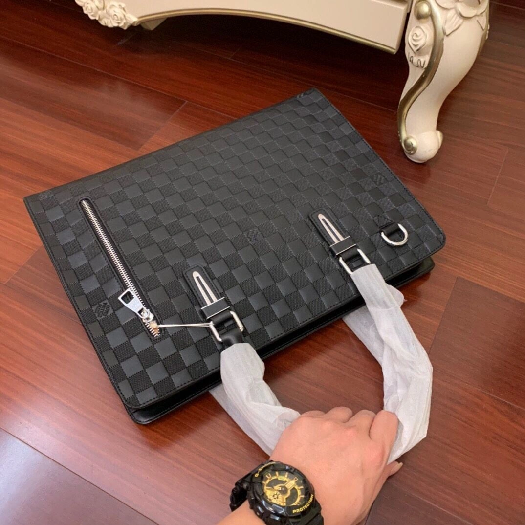 Top mirror Mens Louis Vuitton Briefcases