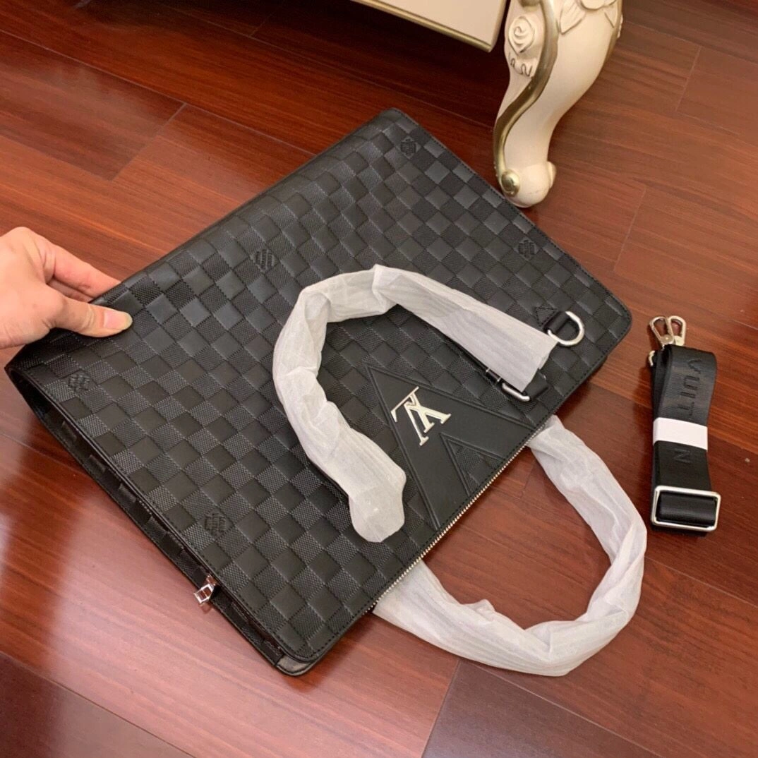 Top mirror Mens Louis Vuitton Briefcases