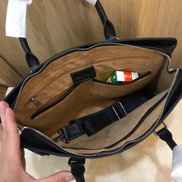 Mirror quality Mens Louis Vuitton Briefcases